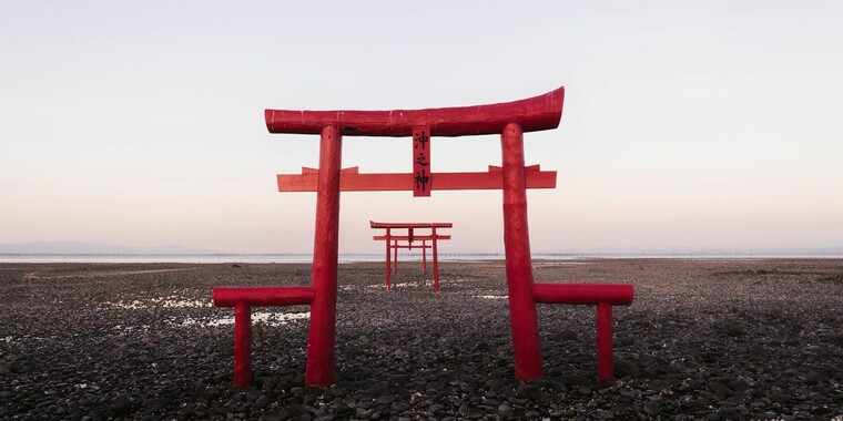 Join the Red Realm Photo Contest and win 4K Smart TV - VIEWBUG.com